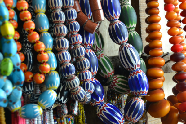 GHANA’S INCREDIBLE BEAD CULTURE – Dwell